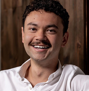 Cast Members - LA Opera